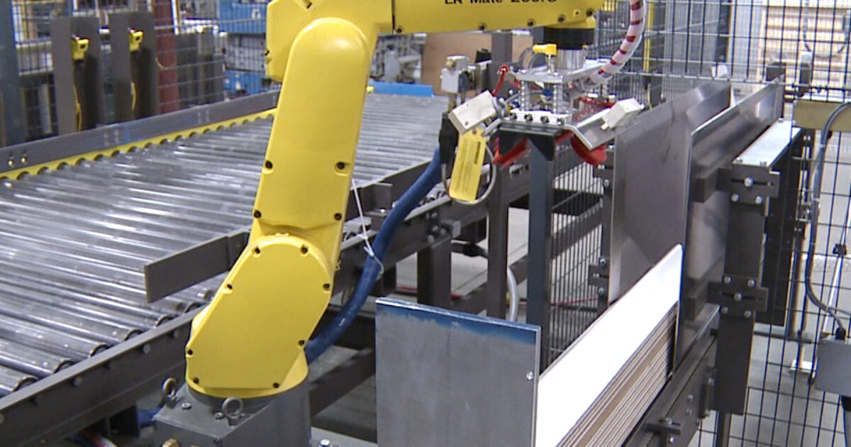 RCB400 Robotic Corner Board Applicator | Brenton Engineering | Brenton